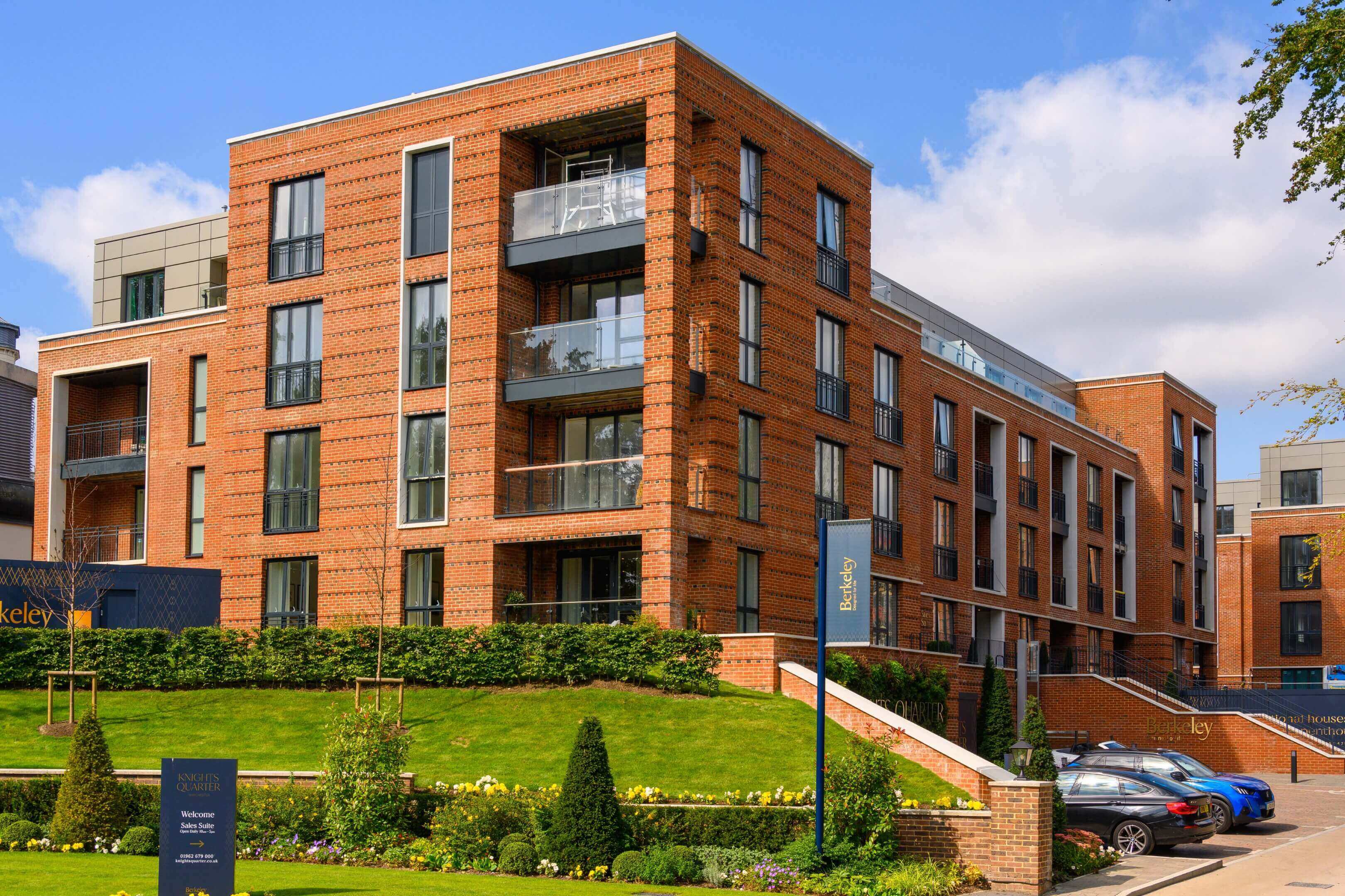 Knights Quarter – 美聯海外物業